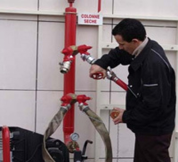 Installation et maintenance de robinet d'incendie armé (R.I.A ...